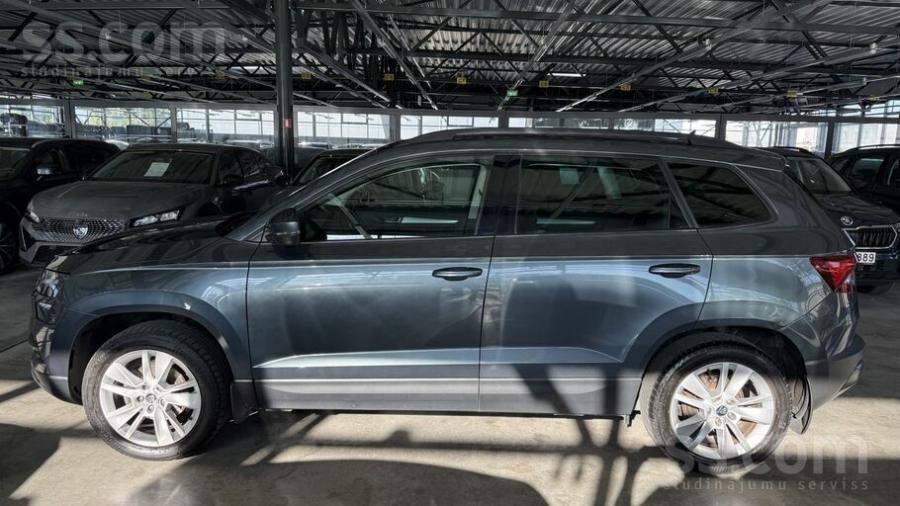 Pelēks Skoda Karoq 2020 Rīga, ar dzinēja tilpumu 1.50 L un nobraukumu 88 tūkst. km par 16900 €, foto 3 vietnē AUTOMOTO.COM.LV