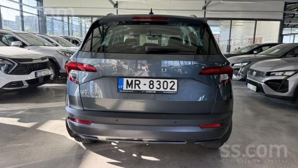 Grey Skoda Karoq 2020 in Riga, with an engine capacity of 1.50 L and mileage of 88 thousand km for 16900 €, photo 5 on AUTOMOTO.COM.LV