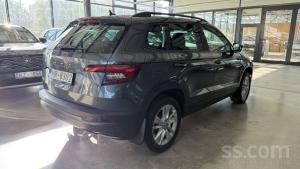 Pelēks Skoda Karoq 2020 Rīga, ar dzinēja tilpumu 1.50 L un nobraukumu 88 tūkst. km par 16900 €, foto 6 vietnē AUTOMOTO.COM.LV