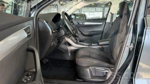 Pelēks Skoda Karoq 2020 Rīga, ar dzinēja tilpumu 1.50 L un nobraukumu 88 tūkst. km par 16900 €, foto 13 vietnē AUTOMOTO.COM.LV