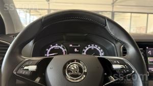 Pelēks Skoda Karoq 2020 Rīga, ar dzinēja tilpumu 1.50 L un nobraukumu 88 tūkst. km par 16900 €, foto 21 vietnē AUTOMOTO.COM.LV