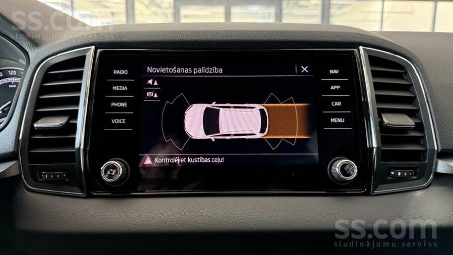 Pelēks Skoda Karoq 2020 Rīga, ar dzinēja tilpumu 1.50 L un nobraukumu 88 tūkst. km par 16900 €, foto 24 vietnē AUTOMOTO.COM.LV