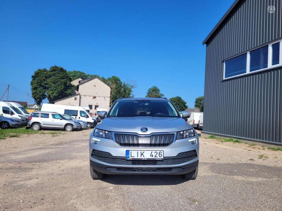 Grey Skoda Karoq 2020 in Vilnius, with an engine capacity of 1.60 L and mileage of 196 thousand km for 12500 €, photo 5 on AUTOMOTO.COM.LV