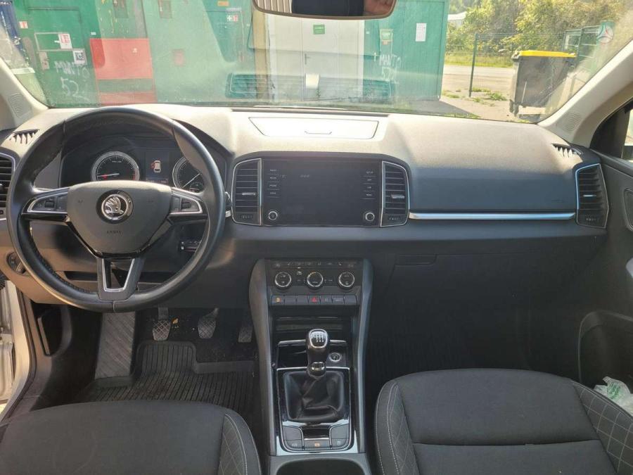 Grey Skoda Karoq 2020 in Vilnius, with an engine capacity of 1.60 L and mileage of 196 thousand km for 12500 €, photo 7 on AUTOMOTO.COM.LV