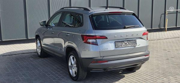 Grey Skoda Karoq 2020 in Siauliai, with an engine capacity of 1.50 L and mileage of 218 thousand km for 11000 €, photo 7 on AUTOMOTO.COM.LV