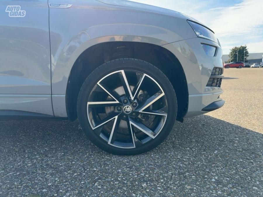 Pelēks Skoda Karoq 2021 Kauņa, ar dzinēja tilpumu 1.50 L un nobraukumu 67 tūkst. km par 29074 €, foto 6 vietnē AUTOMOTO.COM.LV