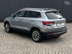 Grey Skoda Karoq 2021 in Kaunas, with an engine capacity of 2.00 L and mileage of 55 thousand km for 25995 €, photo 4 on AUTOMOTO.COM.LV