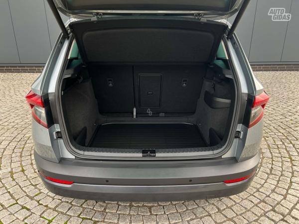 Grey Skoda Karoq 2021 in Kaunas, with an engine capacity of 2.00 L and mileage of 55 thousand km for 25995 €, photo 6 on AUTOMOTO.COM.LV