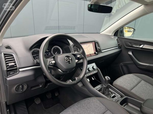 Grey Skoda Karoq 2021 in Kaunas, with an engine capacity of 2.00 L and mileage of 55 thousand km for 25995 €, photo 7 on AUTOMOTO.COM.LV