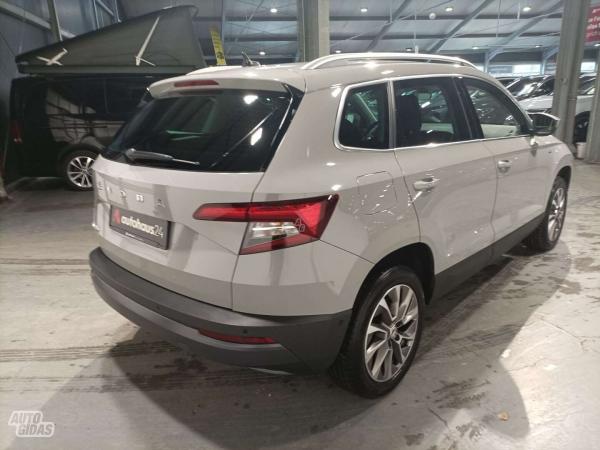 Pelēks Skoda Karoq 2021 Kauņa, ar dzinēja tilpumu 1.50 L un nobraukumu 55 tūkst. km par 25762 €, foto 5 vietnē AUTOMOTO.COM.LV