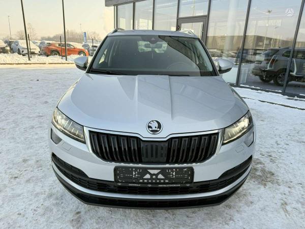 Pelēks Skoda Karoq 2021 Kauņa, ar dzinēja tilpumu 1.50 L un nobraukumu 222 tūkst. km par 12900 €, foto 2 vietnē AUTOMOTO.COM.LV