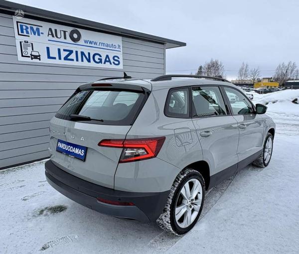 Grey Skoda Karoq 2021 in Panevezys, with an engine capacity of 1.97 L and mileage of 200 thousand km for 15300 €, photo 5 on AUTOMOTO.COM.LV