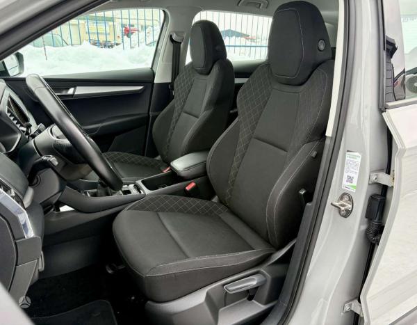Pelēks Skoda Karoq 2021 Panevēža, ar dzinēja tilpumu 1.97 L un nobraukumu 200 tūkst. km par 15300 €, foto 11 vietnē AUTOMOTO.COM.LV