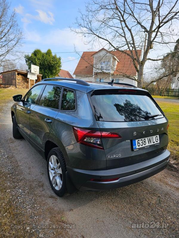 Grey Skoda Karoq 2021 in Torva, with an engine capacity of 1.50 L and mileage of 93 thousand km for 21000 €, photo 4 on AUTOMOTO.COM.LV