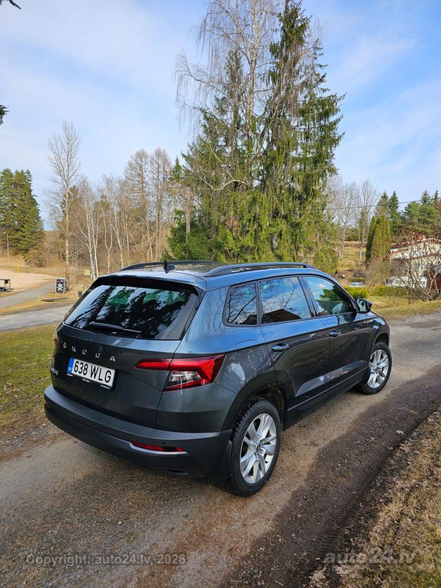 Grey Skoda Karoq 2021 in Torva, with an engine capacity of 1.50 L and mileage of 93 thousand km for 21000 €, photo 6 on AUTOMOTO.COM.LV