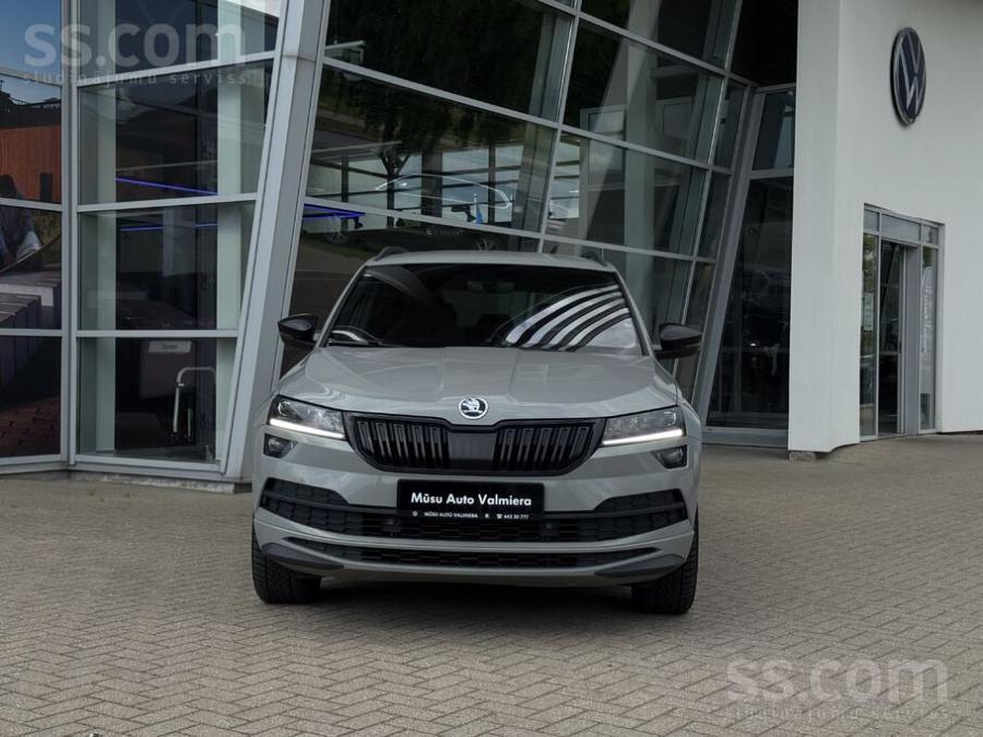 Pelēks Skoda Karoq 2021 Valmiera, ar dzinēja tilpumu 1.50 L un nobraukumu 216 tūkst. km par 16400 €, foto 3 vietnē AUTOMOTO.COM.LV