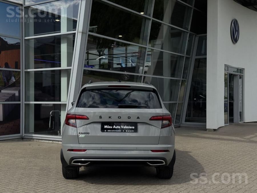 Pelēks Skoda Karoq 2021 Valmiera, ar dzinēja tilpumu 1.50 L un nobraukumu 216 tūkst. km par 16400 €, foto 6 vietnē AUTOMOTO.COM.LV