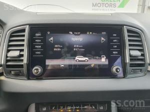 Pelēks Skoda Karoq 2021 Rīga, ar dzinēja tilpumu 1.50 L un nobraukumu 96 tūkst. km par 19900 €, foto 24 vietnē AUTOMOTO.COM.LV