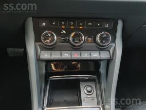 Pelēks Skoda Karoq 2021 Rīga, ar dzinēja tilpumu 1.50 L un nobraukumu 96 tūkst. km par 19900 €, foto 30 vietnē AUTOMOTO.COM.LV
