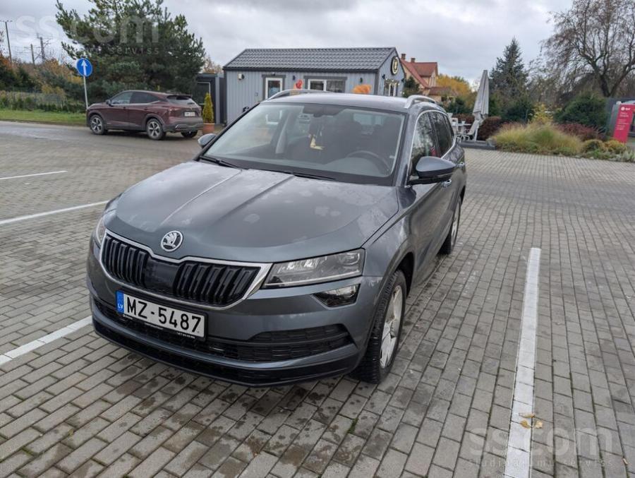 Pelēks Skoda Karoq 2021 Rīga, ar dzinēja tilpumu 1.50 L un nobraukumu 67 tūkst. km par 21000 €, foto 1 vietnē AUTOMOTO.COM.LV