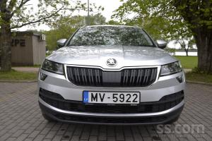 Серый Шкода Karoq 2021 в Рига, объемом двигателя 1.50 л и пробегом 135 тыс. км за 17900 €, фото 4 на AUTOMOTO.COM.LV