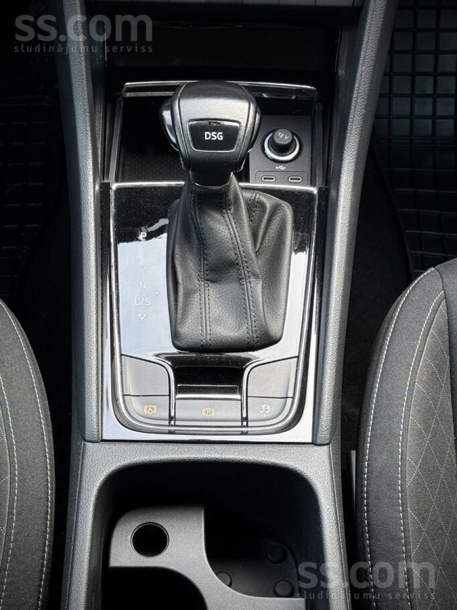 Pelēks Skoda Karoq 2021 Rīga, ar dzinēja tilpumu 2.00 L un nobraukumu 183 tūkst. km par 15600 €, foto 17 vietnē AUTOMOTO.COM.LV