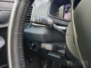 Серый Шкода Karoq 2021 в Рига, объемом двигателя 1.50 л и пробегом 68 тыс. км за 21900 €, фото 16 на AUTOMOTO.COM.LV