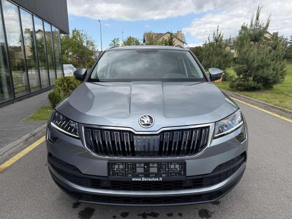 Grey Skoda Karoq 2021 in Kaunas, with an engine capacity of 1.50 L and mileage of 182 thousand km for 16700 €, photo 3 on AUTOMOTO.COM.LV