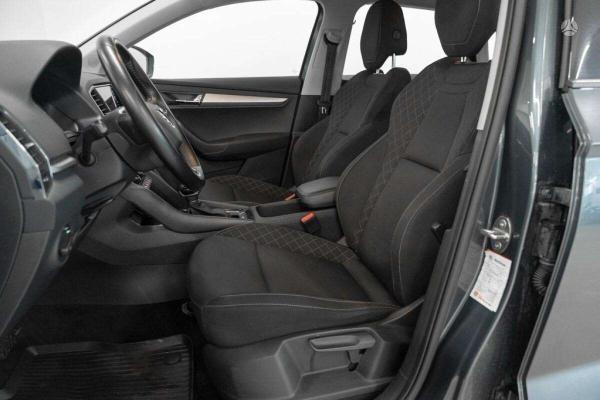 Grey Skoda Karoq 2021 in Vilnius, with an engine capacity of 2.00 L and mileage of 175 thousand km for 16600 €, photo 8 on AUTOMOTO.COM.LV
