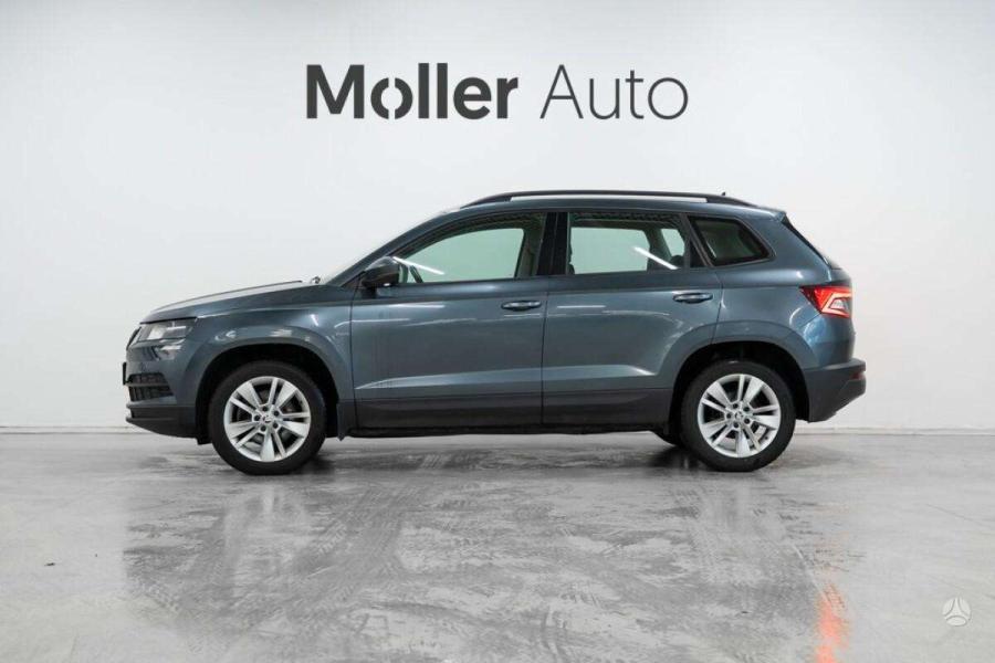 Grey Skoda Karoq 2021 in Vilnius, with an engine capacity of 2.00 L and mileage of 175 thousand km for 16600 €, photo 3 on AUTOMOTO.COM.LV