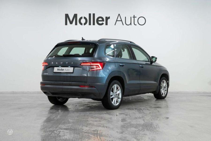 Grey Skoda Karoq 2021 in Vilnius, with an engine capacity of 2.00 L and mileage of 175 thousand km for 16600 €, photo 4 on AUTOMOTO.COM.LV