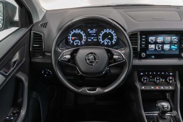 Grey Skoda Karoq 2021 in Vilnius, with an engine capacity of 2.00 L and mileage of 175 thousand km for 16600 €, photo 10 on AUTOMOTO.COM.LV