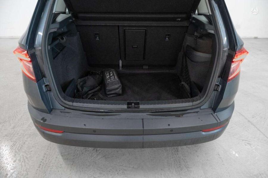 Grey Skoda Karoq 2021 in Vilnius, with an engine capacity of 2.00 L and mileage of 175 thousand km for 16600 €, photo 19 on AUTOMOTO.COM.LV