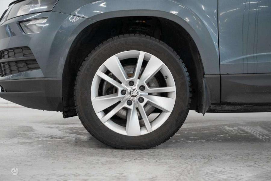 Grey Skoda Karoq 2021 in Vilnius, with an engine capacity of 2.00 L and mileage of 185 thousand km for 16000 €, photo 21 on AUTOMOTO.COM.LV