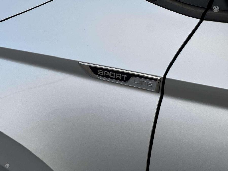 Grey Skoda Karoq 2021 in Vilnius, with an engine capacity of 1.50 L and mileage of 200 thousand km for 18990 €, photo 13 on AUTOMOTO.COM.LV