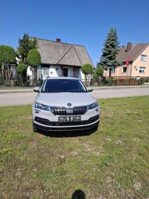 Grey Skoda Karoq 2021 in Kelme, with an engine capacity of 1.97 L and mileage of 88 thousand km for 18000 €, photo  on AUTOMOTO.COM.LV