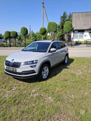 Grey Skoda Karoq 2021 in Kelme, with an engine capacity of 1.97 L and mileage of 88 thousand km for 18000 €, photo 3 on AUTOMOTO.COM.LV