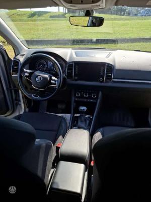 Grey Skoda Karoq 2021 in Kelme, with an engine capacity of 1.97 L and mileage of 88 thousand km for 18000 €, photo 8 on AUTOMOTO.COM.LV