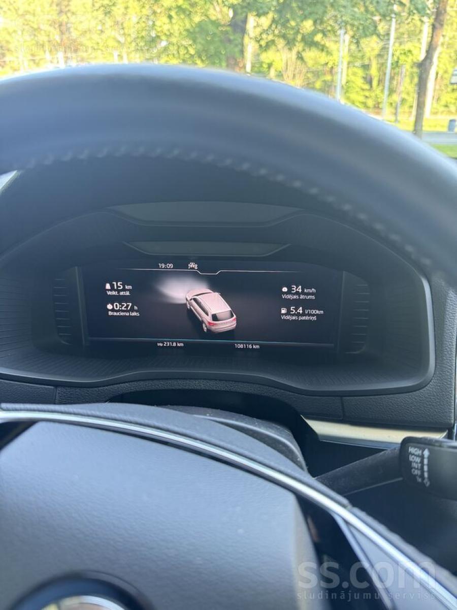 Pelēks Skoda Karoq 2021 Jūrmala, ar dzinēja tilpumu 2.00 L un nobraukumu 108 tūkst. km par 19400 €, foto 7 vietnē AUTOMOTO.COM.LV