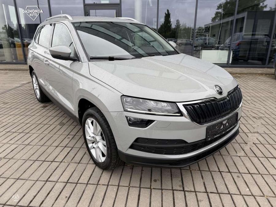 Pelēks Skoda Karoq 2021 Kauņa, ar dzinēja tilpumu 1.50 L un nobraukumu 161 tūkst. km par 12900 €, foto 3 vietnē AUTOMOTO.COM.LV