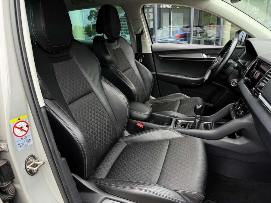 Pelēks Skoda Karoq 2021 Kauņa, ar dzinēja tilpumu 1.50 L un nobraukumu 161 tūkst. km par 12900 €, foto 9 vietnē AUTOMOTO.COM.LV