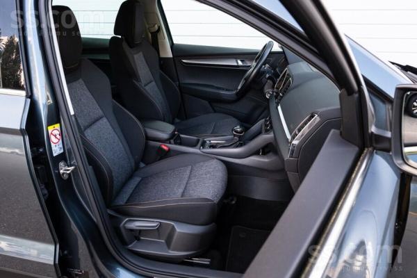 Pelēks Skoda Karoq 2021 Rīga, ar dzinēja tilpumu 1.50 L un nobraukumu 132 tūkst. km par 19950 €, foto 7 vietnē AUTOMOTO.COM.LV