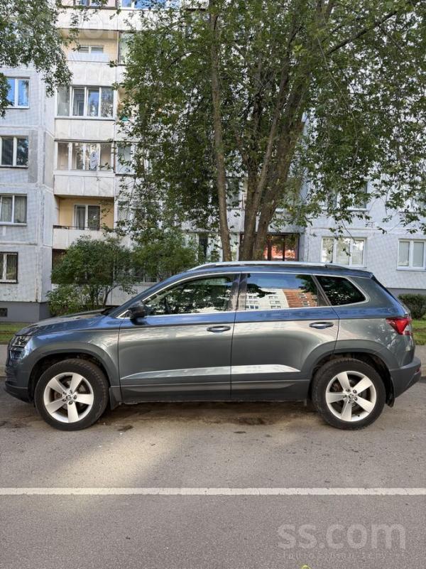 Pelēks Skoda Karoq 2021 Rīga, ar dzinēja tilpumu 1.50 L un nobraukumu 43 tūkst. km par 20500 €, foto 4 vietnē AUTOMOTO.COM.LV