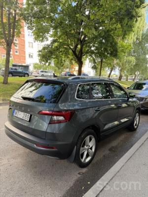 Grey Skoda Karoq 2021 in Riga, with an engine capacity of 1.50 L and mileage of 43 thousand km for 20500 €, photo 7 on AUTOMOTO.COM.LV