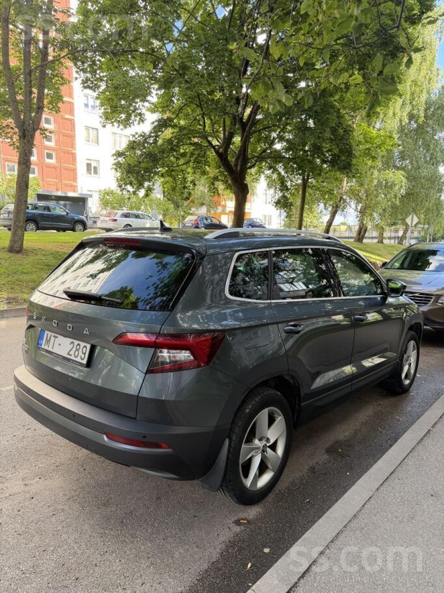 Grey Skoda Karoq 2021 in Riga, with an engine capacity of 1.50 L and mileage of 43 thousand km for 20500 €, photo 7 on AUTOMOTO.COM.LV