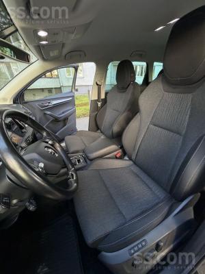 Grey Skoda Karoq 2021 in Riga, with an engine capacity of 1.50 L and mileage of 43 thousand km for 20500 €, photo 14 on AUTOMOTO.COM.LV
