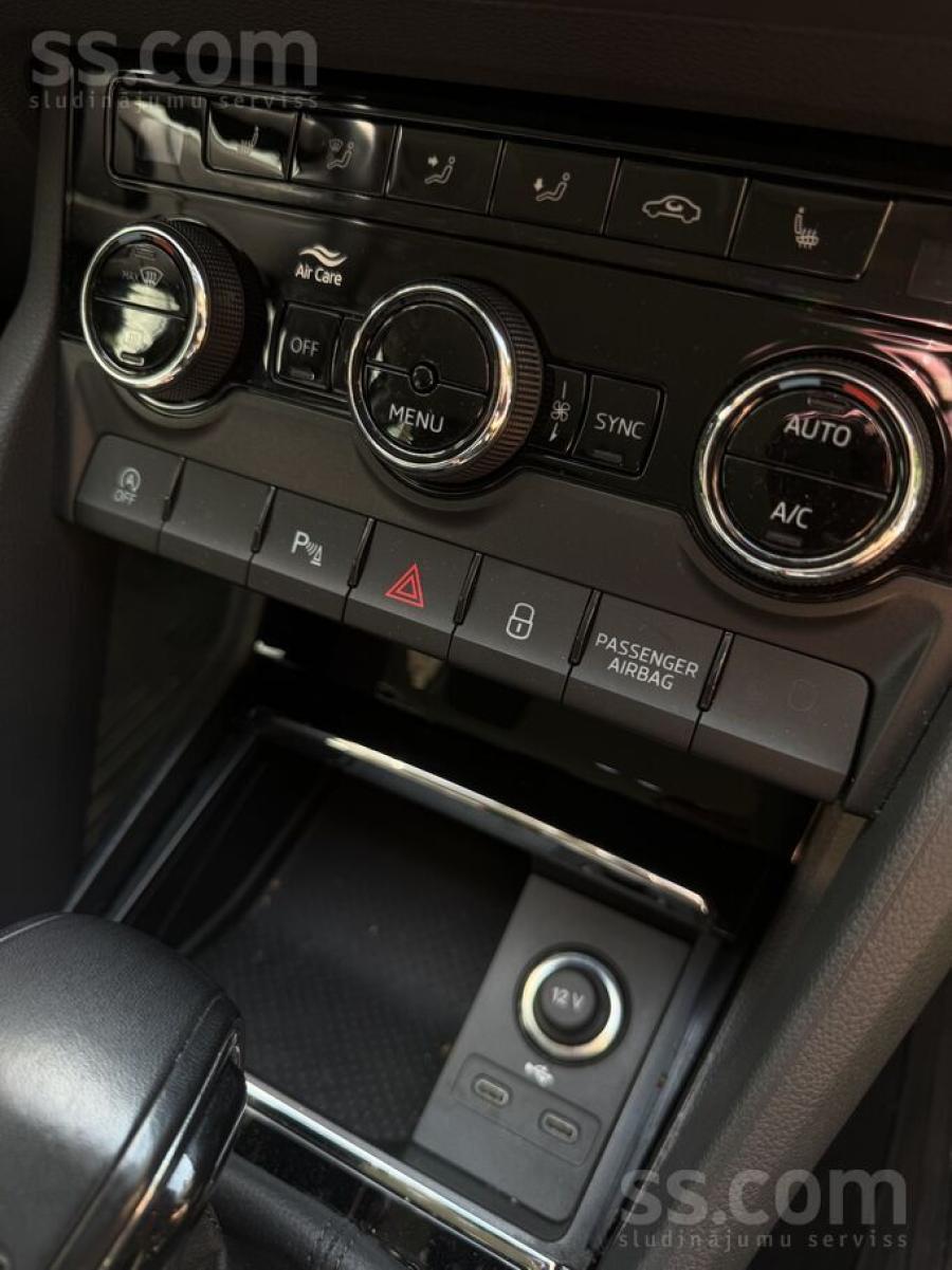 Grey Skoda Karoq 2021 in Riga, with an engine capacity of 1.50 L and mileage of 43 thousand km for 20500 €, photo 22 on AUTOMOTO.COM.LV