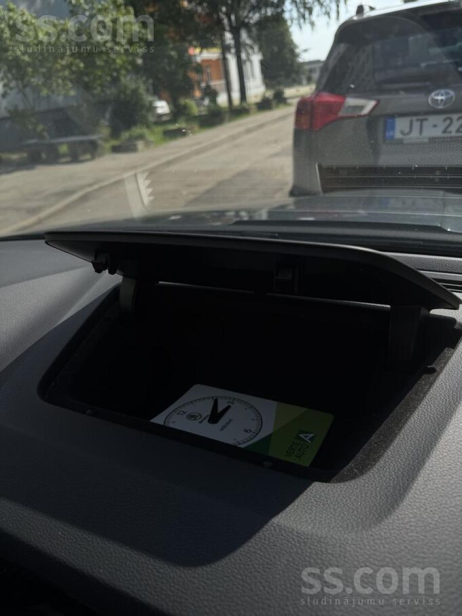 Grey Skoda Karoq 2021 in Riga, with an engine capacity of 1.50 L and mileage of 43 thousand km for 20500 €, photo 23 on AUTOMOTO.COM.LV
