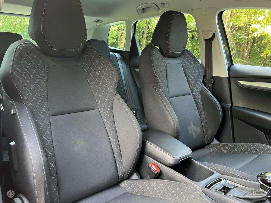 Pelēks Skoda Karoq 2021 Tauragė, ar dzinēja tilpumu 1.50 L un nobraukumu 210 tūkst. km par 11850 €, foto 11 vietnē AUTOMOTO.COM.LV