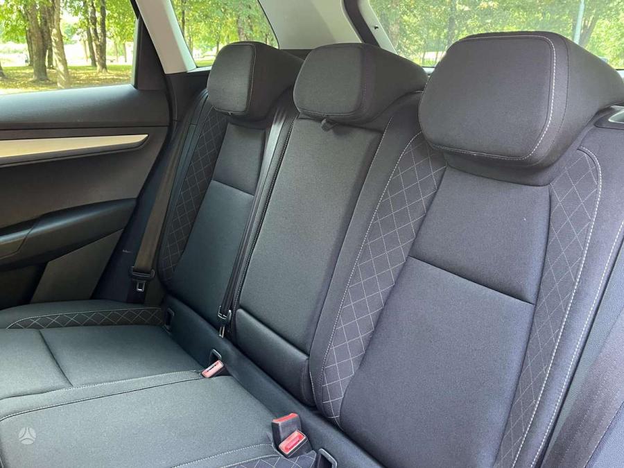 Pelēks Skoda Karoq 2021 Tauragė, ar dzinēja tilpumu 1.50 L un nobraukumu 210 tūkst. km par 11850 €, foto 14 vietnē AUTOMOTO.COM.LV